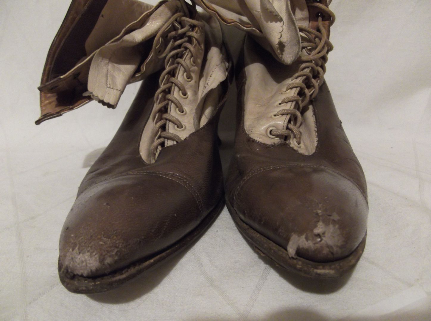 Pair Of Antique Victorian Womens Shoes Leather 34 Eyelet Lace Boot Vtg