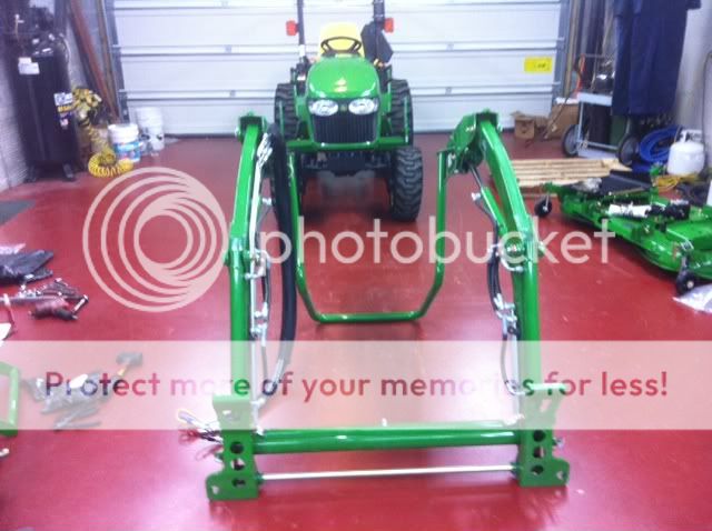 Installing 200CX loader on a 2720 | Green Tractor Talk